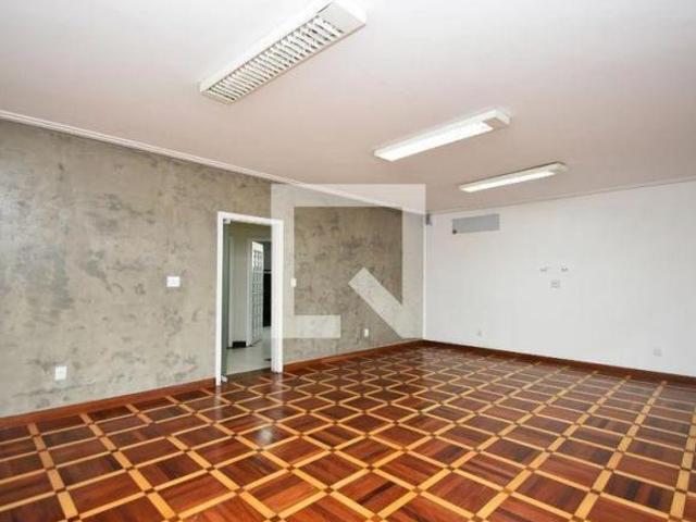 Casa à Venda Alto de Pinheiros, 3 Quartos, 450 m² São Paulo