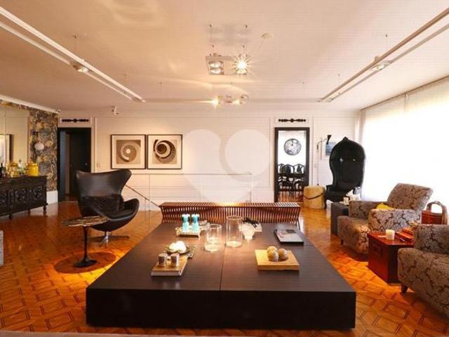 Casa à Venda – Alto de Pinheiros