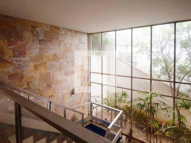 Casa à Venda Alto de Pinheiros, 4 Quartos, 489 m2