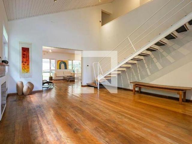 Casa à Venda Alto de Pinheiros, 4 Quartos, 400 m² São Paulo