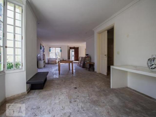 Casa à Venda Alto de Pinheiros, 4 Quartos, 500 m2