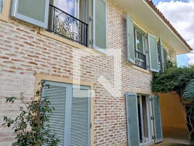 Casa à Venda Alto de Pinheiros, 4 Quartos, 750 m2