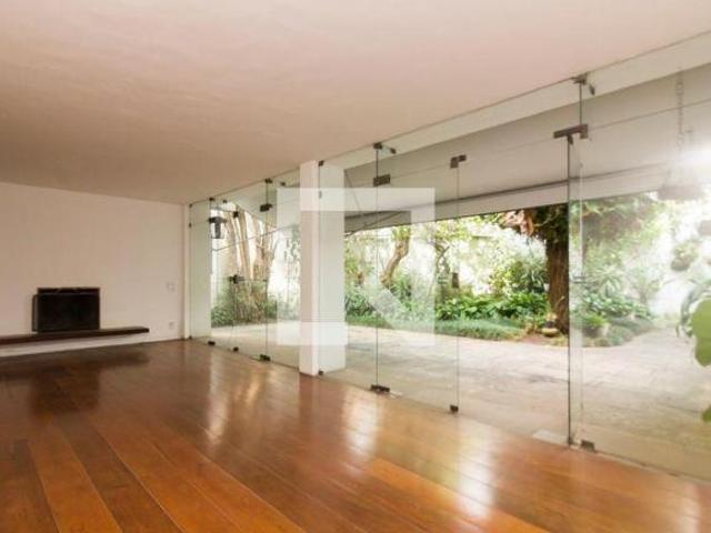 Casa à Venda Alto de Pinheiros, 5 Quartos, 387 m² São Paulo