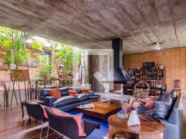 Casa à Venda Alto de Pinheiros, 5 Quartos, 331 m2