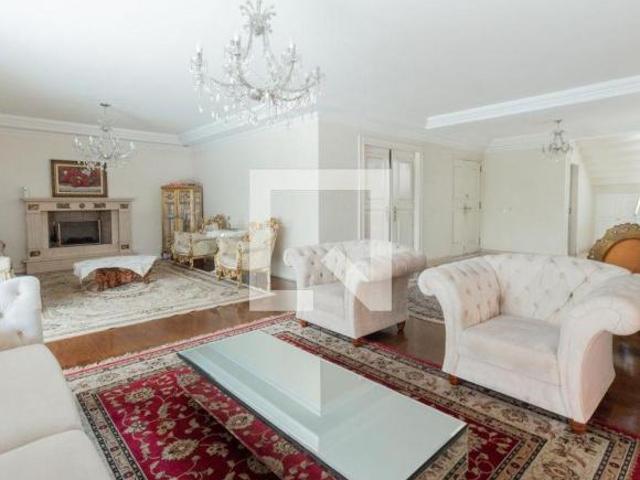 Casa à Venda Alto de Pinheiros, 5 Quartos, 580 m2