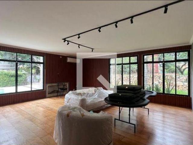 Casa à Venda Alto de Pinheiros, 5 Quartos, 520 m2