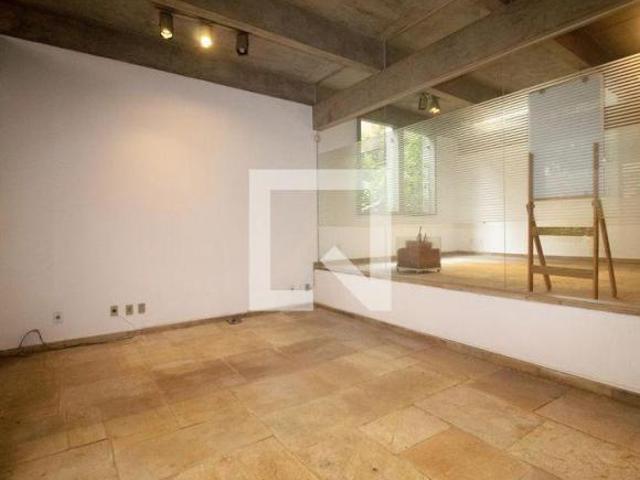 Casa à Venda Alto de Pinheiros, 6 Quartos, 557 m2