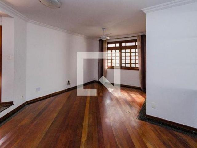Casa à Venda Alto dos Pinheiros, 3 Quartos, 310 m² Belo Horizonte
