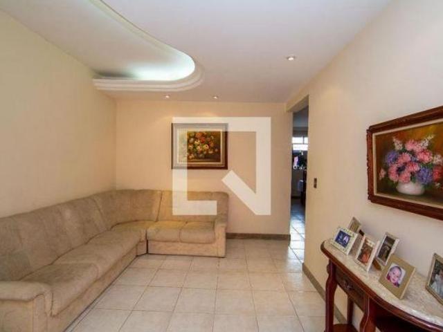 Casa à Venda Alto dos Pinheiros, 4 Quartos, 400 m² Belo Horizonte