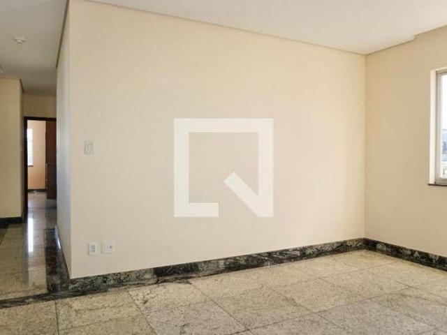 Casa à Venda Alto dos Pinheiros, 5 Quartos, 240 m² Belo Horizonte