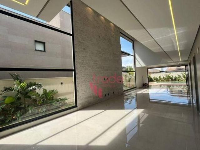 Casa à Venda Alto Padrão de 05 Quartos sendo todos Suítes no Bairro Jardim Olhos D água I em Ribeirã