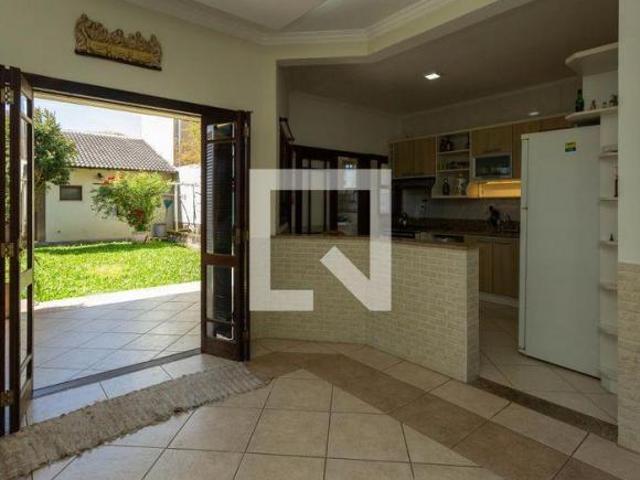 Casa à Venda Alto Petrópolis, 3 Quartos, 257 m² Porto Alegre