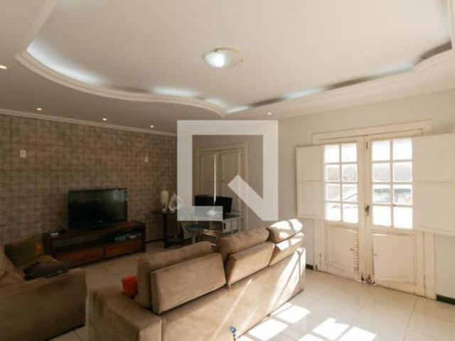 Casa à Venda Álvaro Camargos, 3 Quartos, 203 m² Belo Horizonte