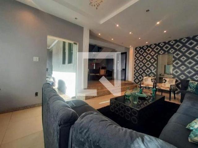 Casa à Venda Alvorada, 5 Quartos, 310 m² Contagem