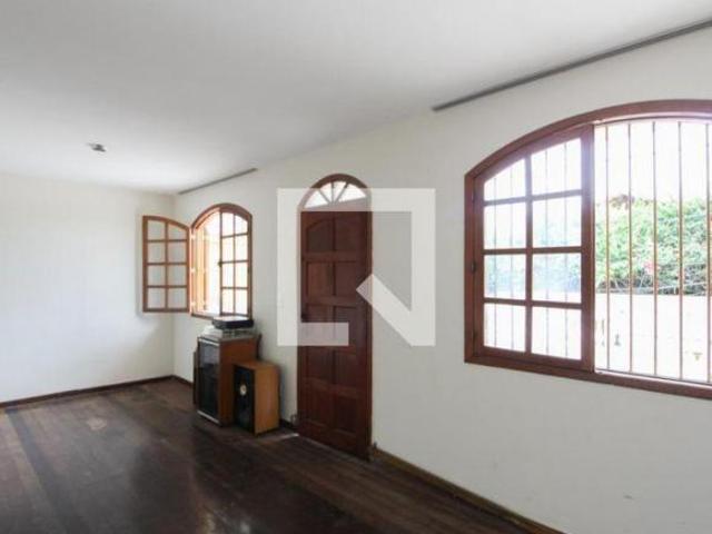 Casa à Venda Alípio de Melo, 4 Quartos, 291 m² Belo Horizonte