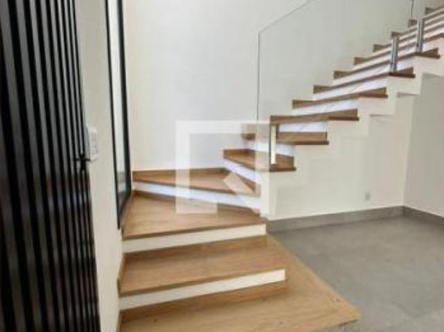 Casa à Venda Alphaville, 4 Quartos, 144 m² Santana de Parnaíba