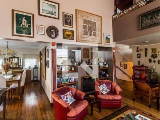 Casa à Venda Alphaville, 4 Quartos, 300 m² Santana de Parnaíba