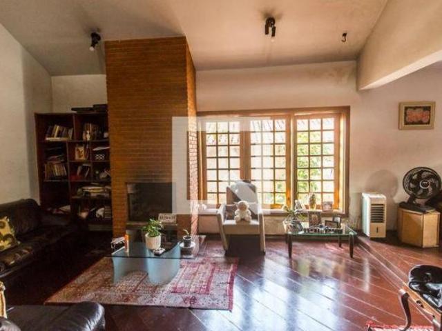 Casa à Venda Alphaville, 4 Quartos, 300 m² Santana de Parnaíba