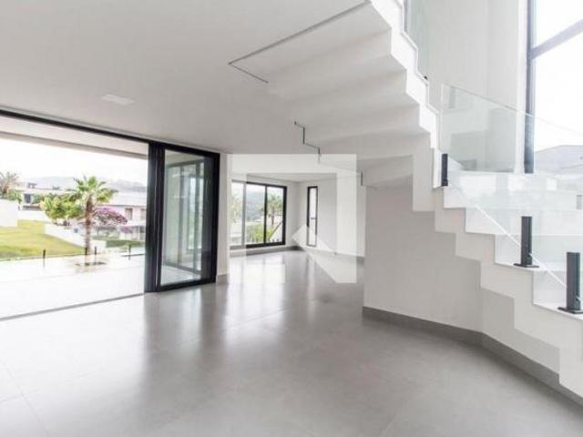 Casa à Venda Alphaville, 4 Quartos, 350 m2