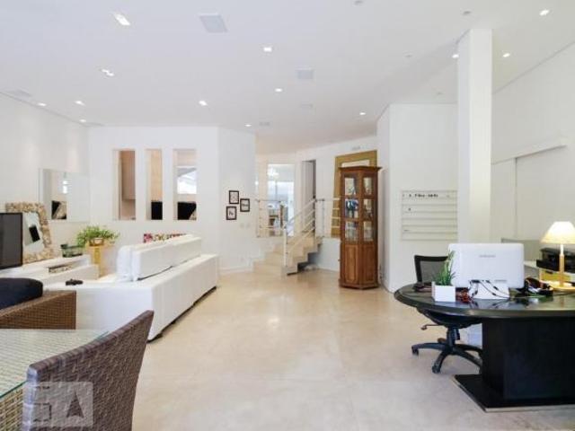 Casa à Venda Alphaville, 4 Quartos, 350 m2