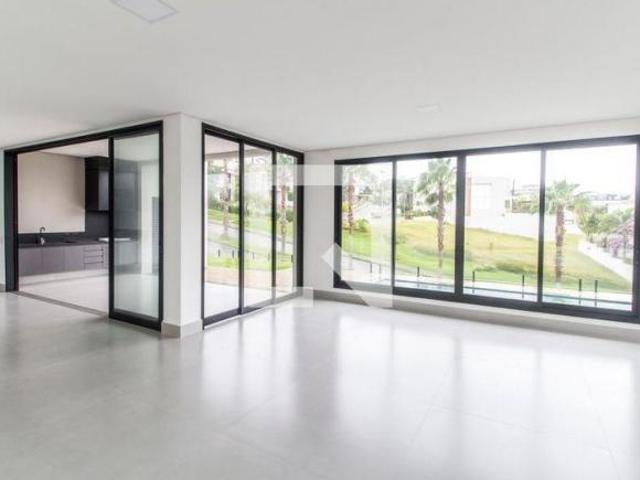 Casa à Venda Alphaville, 4 Quartos, 350 m² Santana de Parnaíba