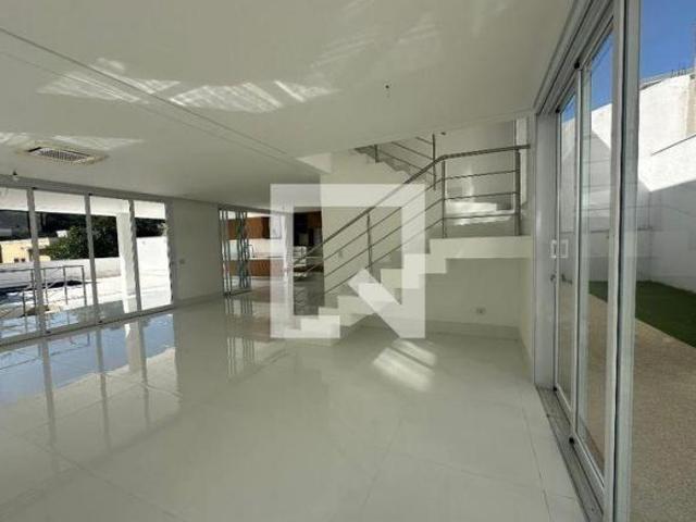 Casa à Venda Alphaville, 4 Quartos, 390 m² Santana de Parnaíba