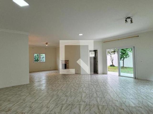 Casa à Venda Alphaville, 4 Quartos, 400 m2