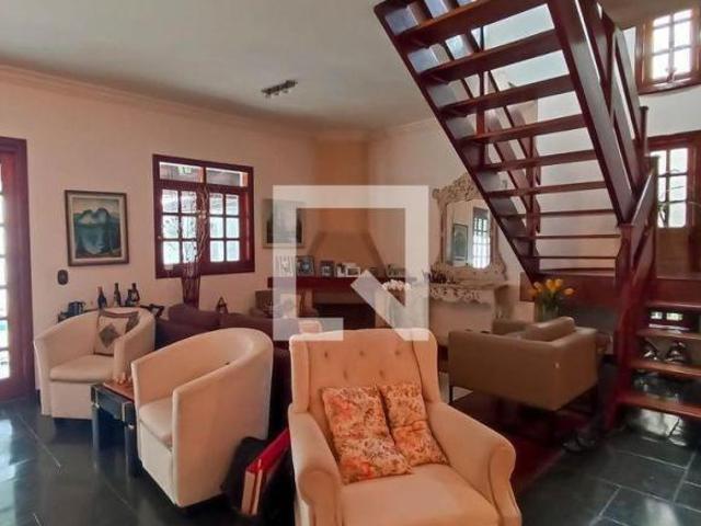 Casa à Venda Alphaville, 4 Quartos, 400 m2