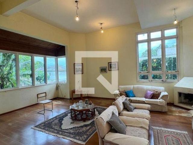 Casa à Venda Alphaville, 4 Quartos, 450 m² Santana de Parnaíba