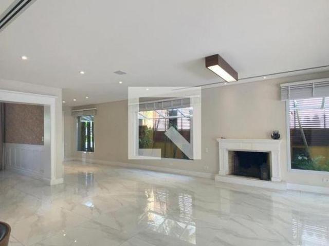 Casa à Venda Alphaville, 4 Quartos, 450 m² Santana de Parnaíba