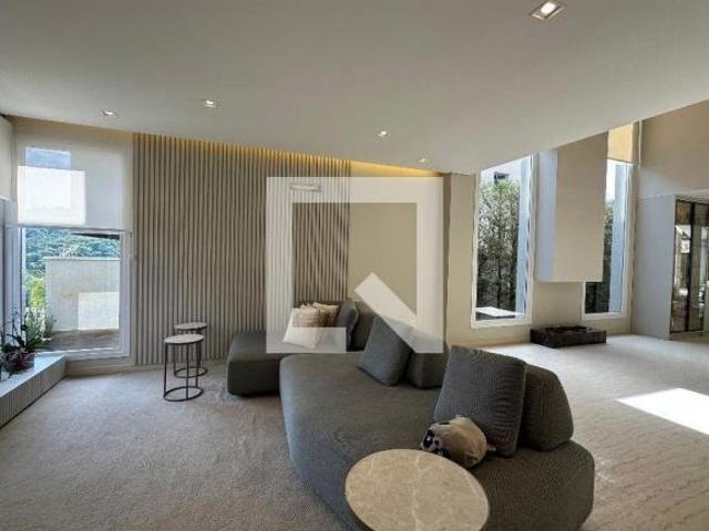 Casa à Venda Alphaville, 4 Quartos, 472 m2