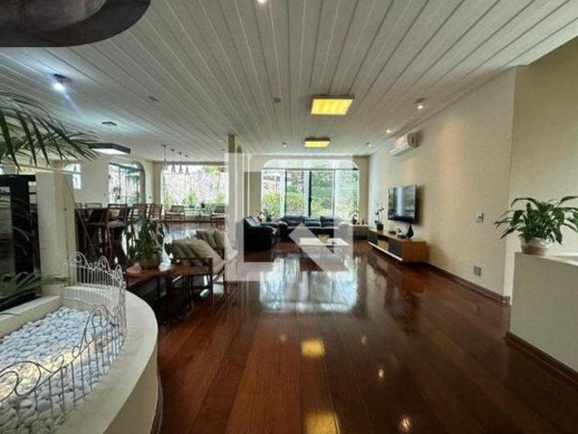 Casa à Venda Alphaville, 4 Quartos, 700 m² Barueri