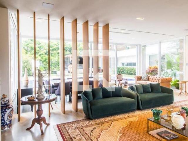 Casa à Venda Alphaville, 5 Quartos, 1000 m2