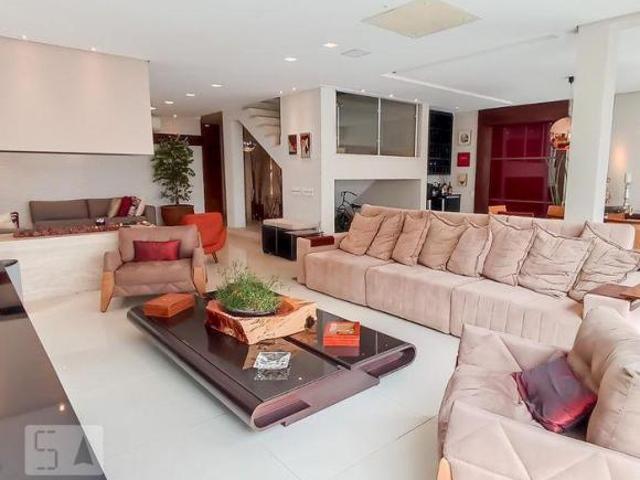 Casa à Venda Alphaville, 5 Quartos, 500 m² Barueri