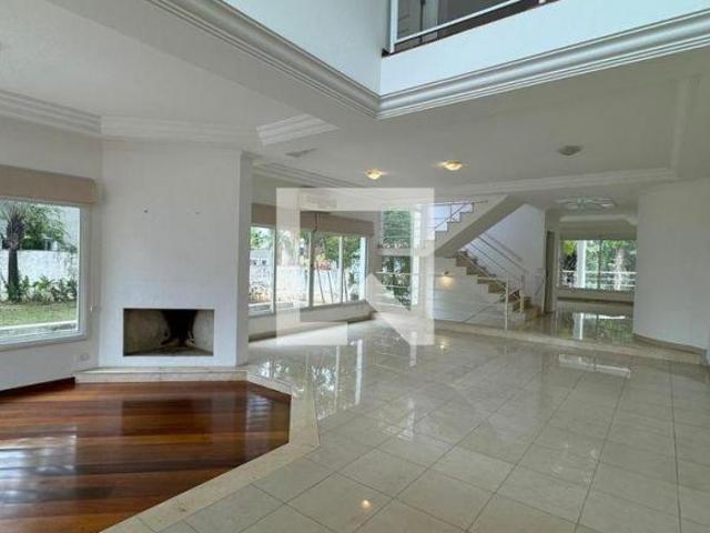 Casa à Venda Alphaville, 5 Quartos, 700 m² Santana de Parnaíba