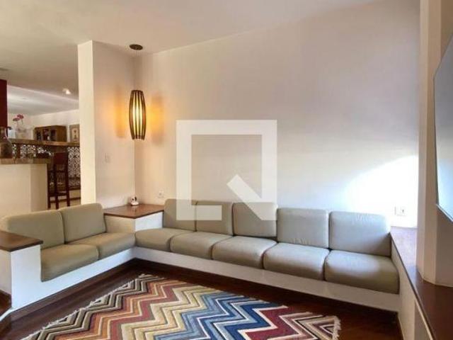 Casa à Venda Alphaville, 5 Quartos, 700 m² Santana de Parnaíba
