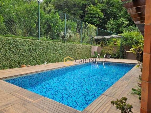 Casa à Venda – Alphaville 10, São Paulo/SP