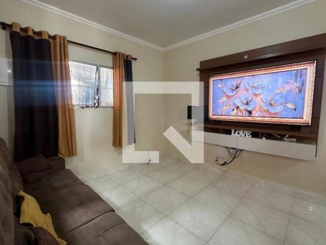 Casa à Venda Alphaville, 2 Quartos, 210 m2