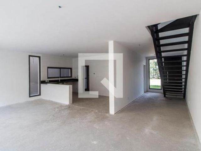 Casa à Venda Alphaville, 2 Quartos, 230 m² Santana de Parnaíba