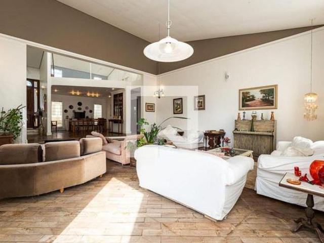 Casa à Venda Alphaville, 2 Quartos, 720 m2