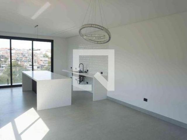 Casa à Venda Alphaville, 3 Quartos, 220 m² Santana de Parnaíba