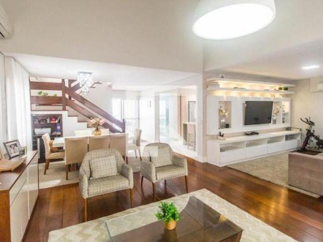 Casa à Venda Alphaville, 3 Quartos, 297 m² Santana de Parnaíba
