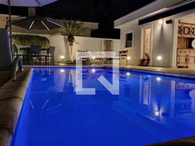Casa à Venda Alphaville, 3 Quartos, 400 m² Santana de Parnaíba