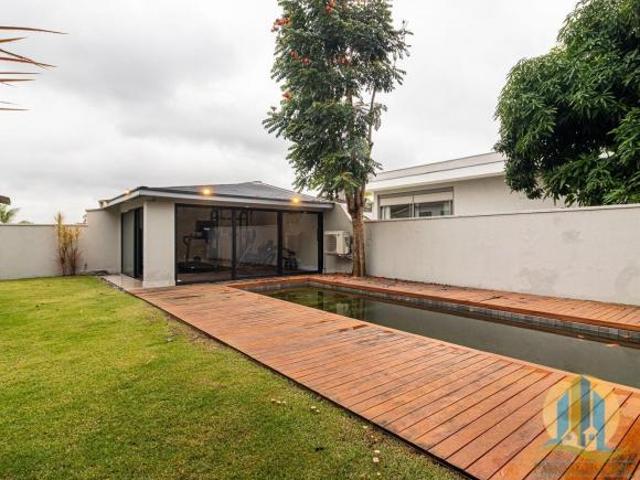 Casa à Venda – Alphaville Residencial 2