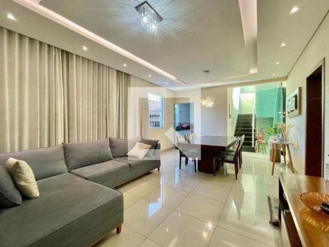 Casa à Venda Aparecida, 4 Quartos, 320 m² Belo Horizonte