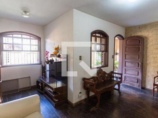 Casa à Venda Aparecida, 5 Quartos, 185 m² Belo Horizonte