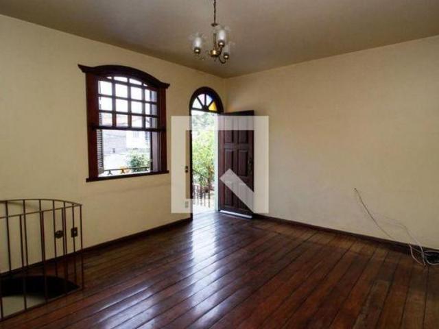 Casa à Venda Aparecida, 5 Quartos, 360 m² Belo Horizonte