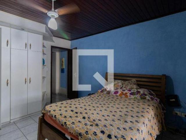 Casa à Venda Artur Alvim, 2 Quartos, 200 m2