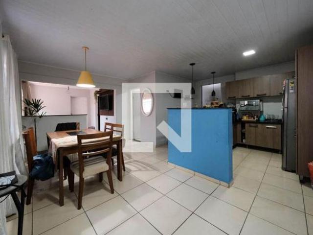 Casa à Venda Artur Alvim, 2 Quartos, 300 m2