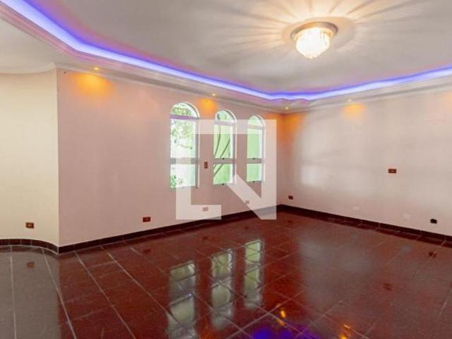 Casa à Venda Artur Alvim, 4 Quartos, 300 m2